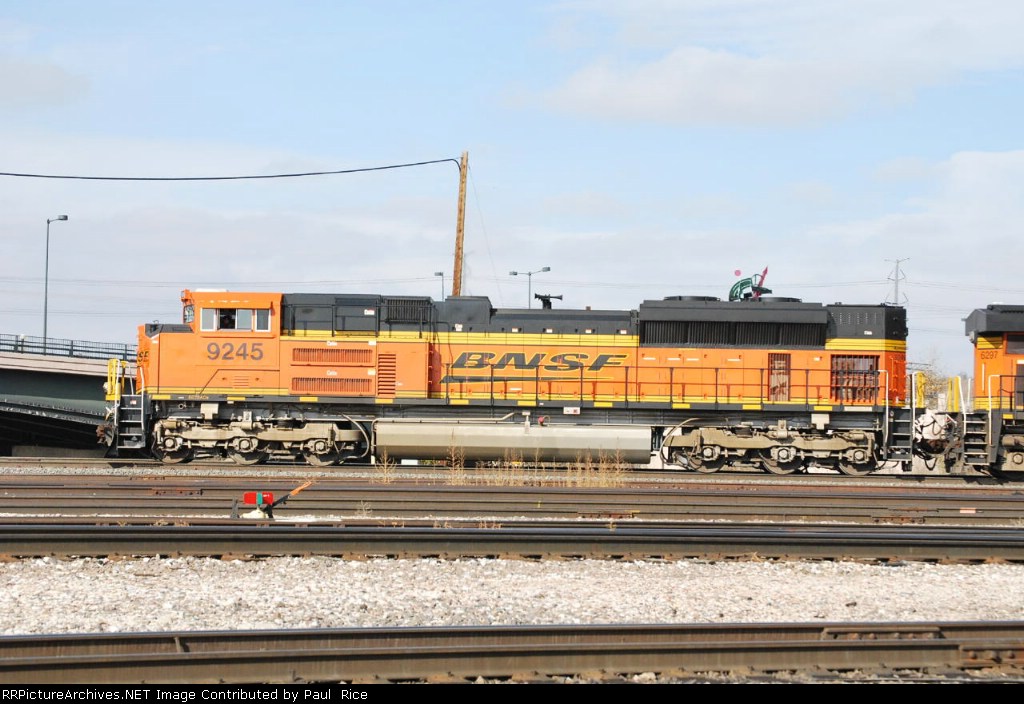 BNSF 9245
